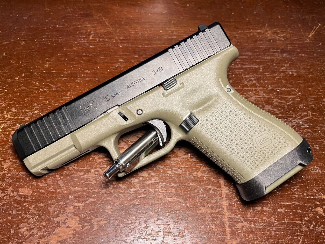 Glock 19 G19 Gen 5 Magwell - Backstrap Compatible – JTH Printed Designs