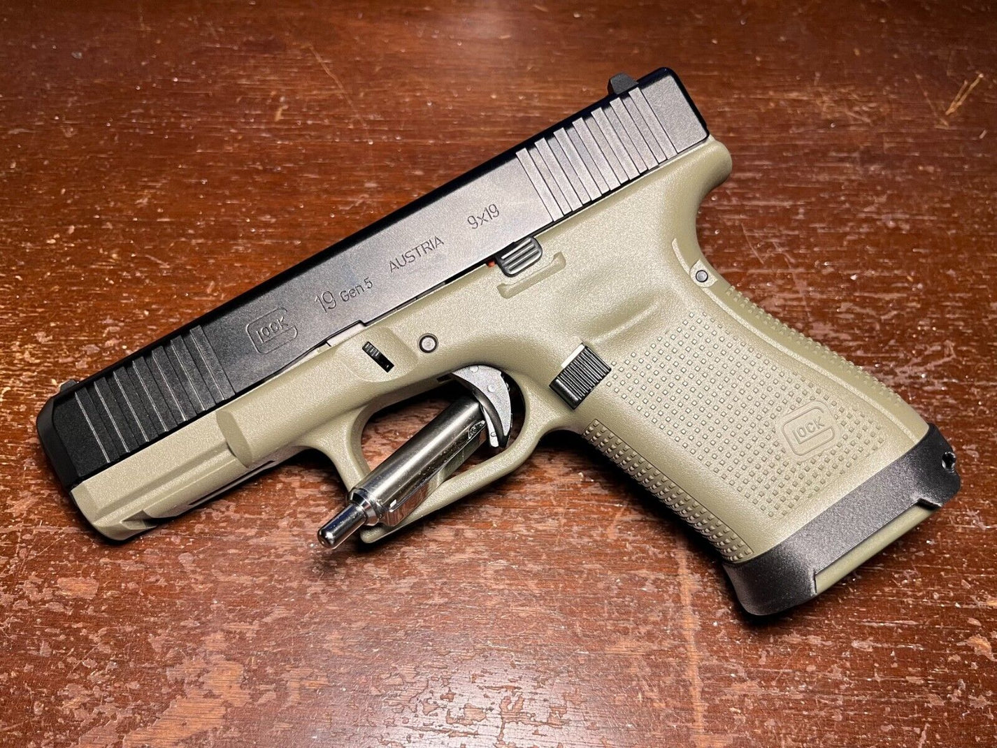 Glock 19 G19 Gen 5 Magwell - Backstrap Compatible – JTH Printed Designs